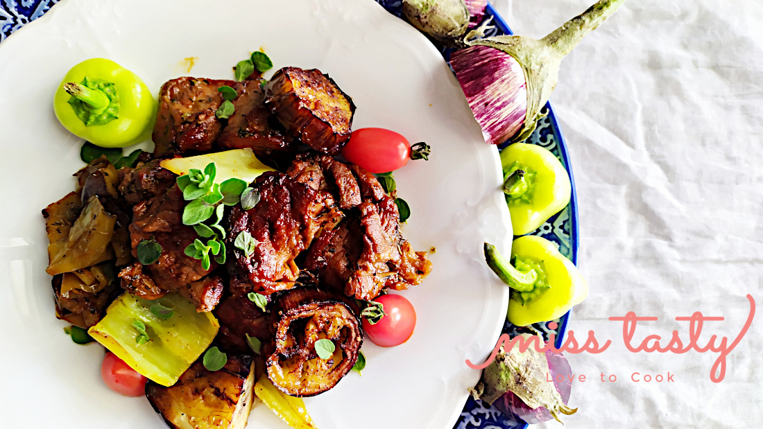 Αρνάκι κρασάτο σαν σπεντζοφάι - Miss Tasty