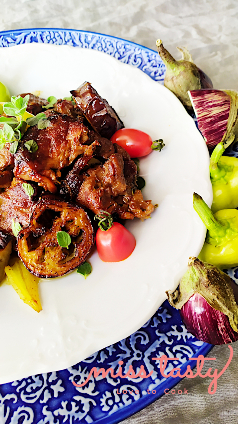 Αρνάκι κρασάτο σαν σπεντζοφάι - Miss Tasty